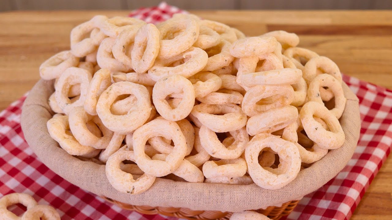 BISCOITO DE POLVILHO CASEIRO E CROCANTE QUE NÃO MURCHA! | BISCOITO DE ...